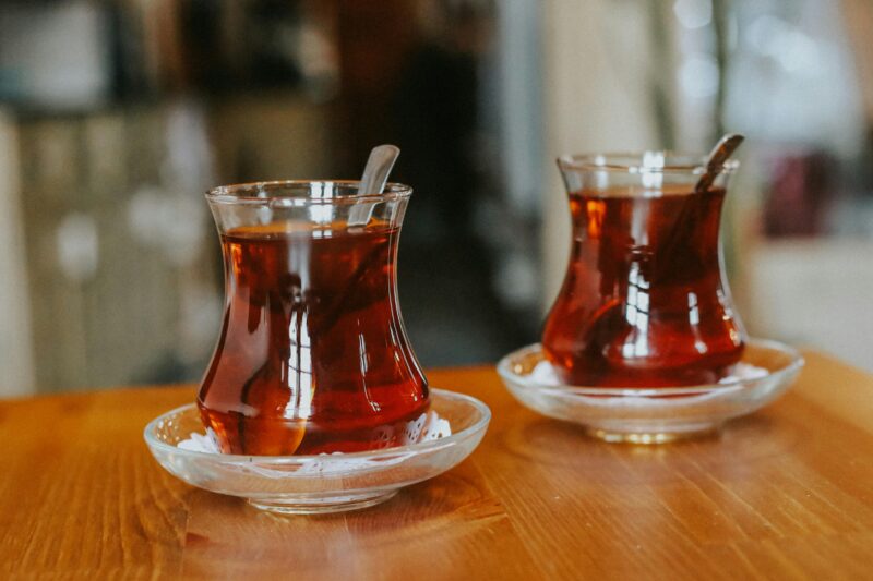 Siyah Çay Faydaları: Sağlık Yararları, Yetiştirildiği Yerler ve Doğru ...